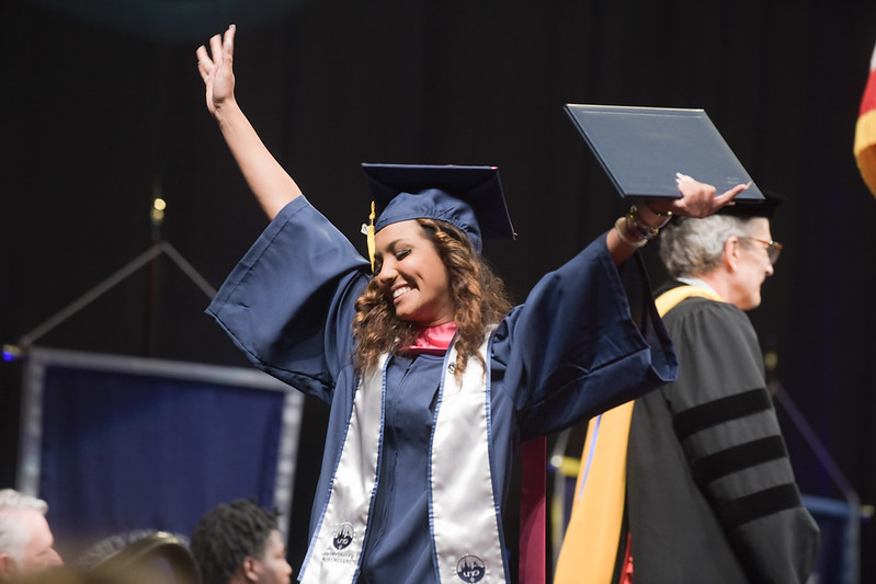 ‘The key is to be adaptable,’ UNO Alumnus Mark Romig Tells Class of ...